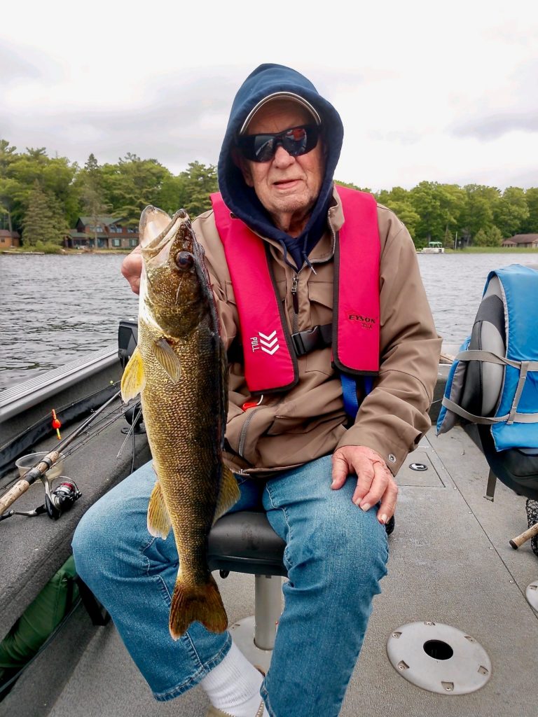 Hayward Wisconsin Fishing Guides - Chuck Roehl - Professional Fishing ...