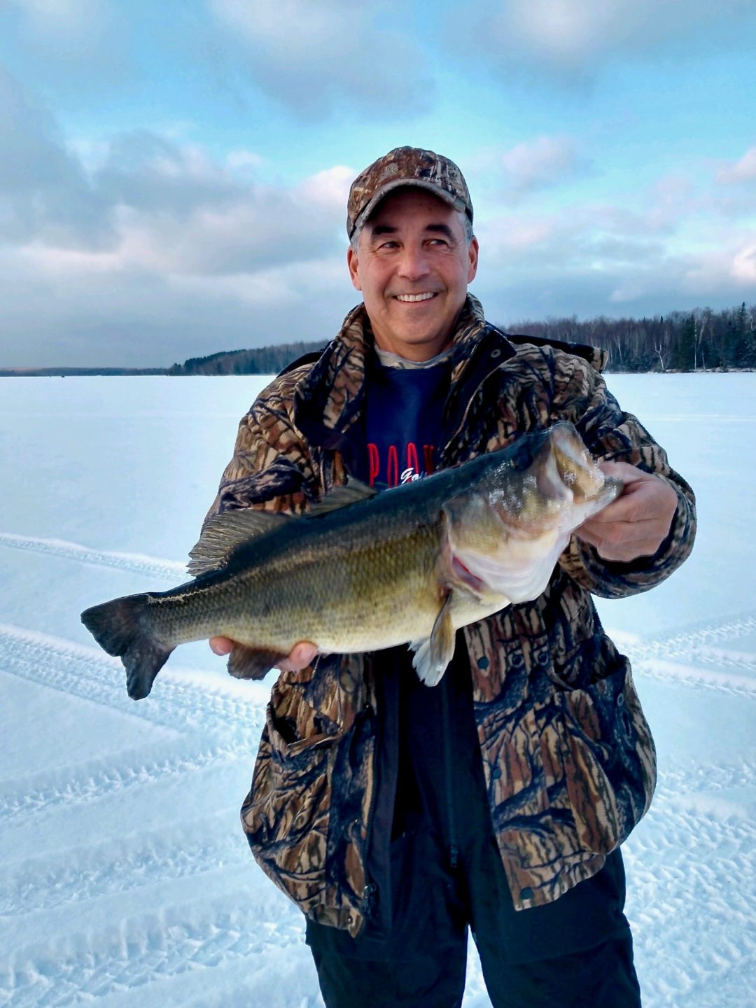 Hayward Wisconsin Fishing Guides - Chuck Roehl - Professional Fishing ...